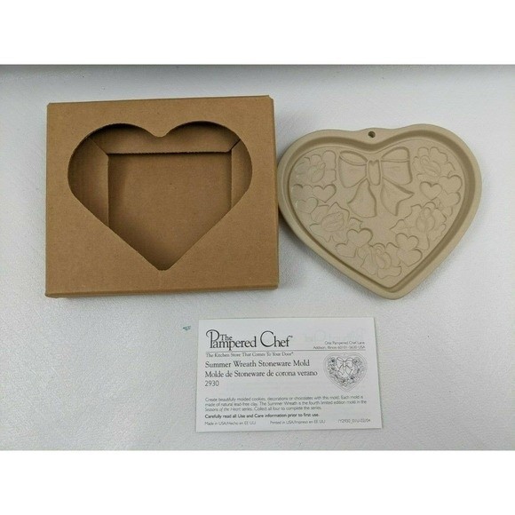 Pampered Chef | Kitchen | Pampered Chef Stoneware Spring Wreath Heart ...